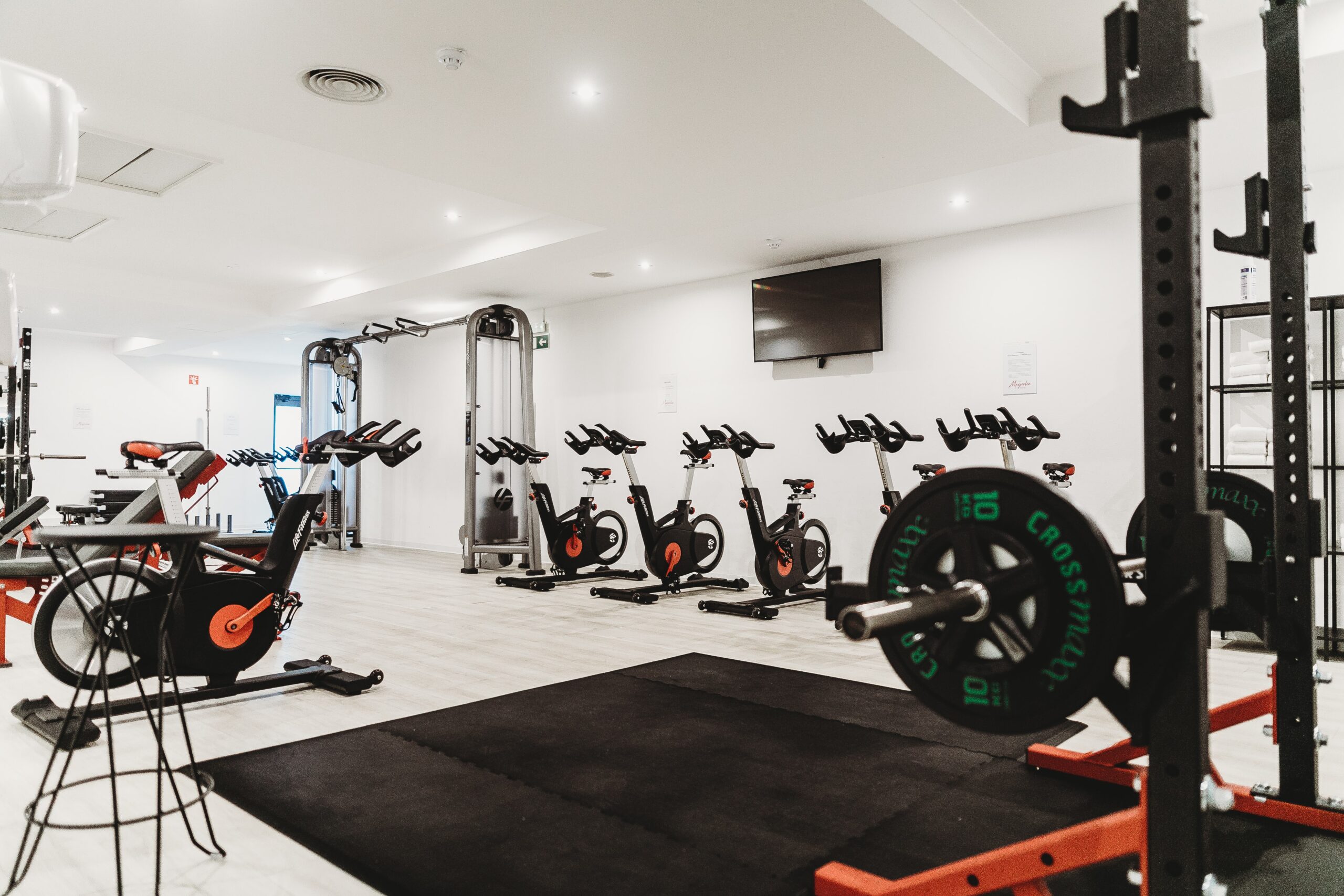 How much does it cost to build a sports gym in 2022? - Finance Reference