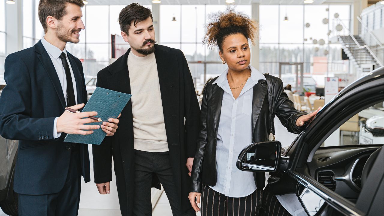 Should You Finance a Car or Pay Cash? - Finance Reference